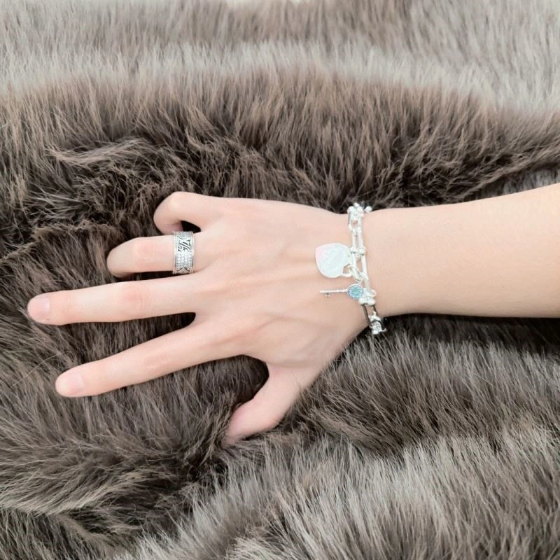 Low-cost Tiffany Bracelets