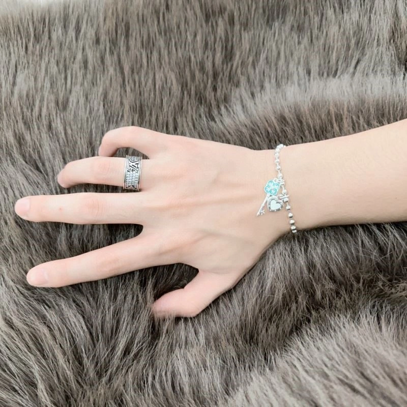 Indistinguishable Tiffany Bracelets
