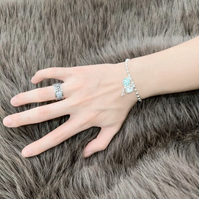 Indistinguishable Tiffany Bracelets