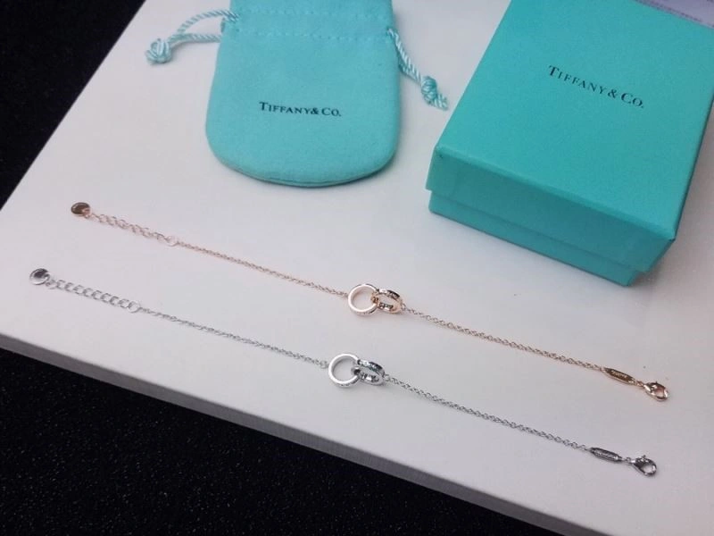 Accurate model Tiffany Bracelets