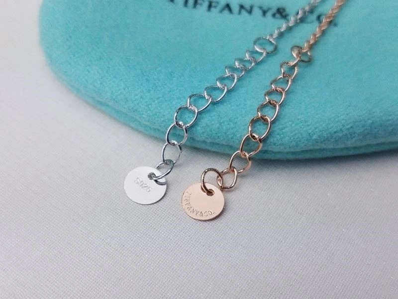 Accurate model Tiffany Bracelets