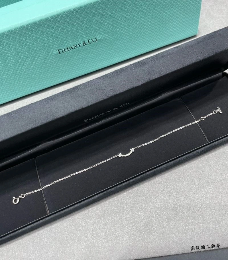 Brand-authenticated Tiffany Bracelets