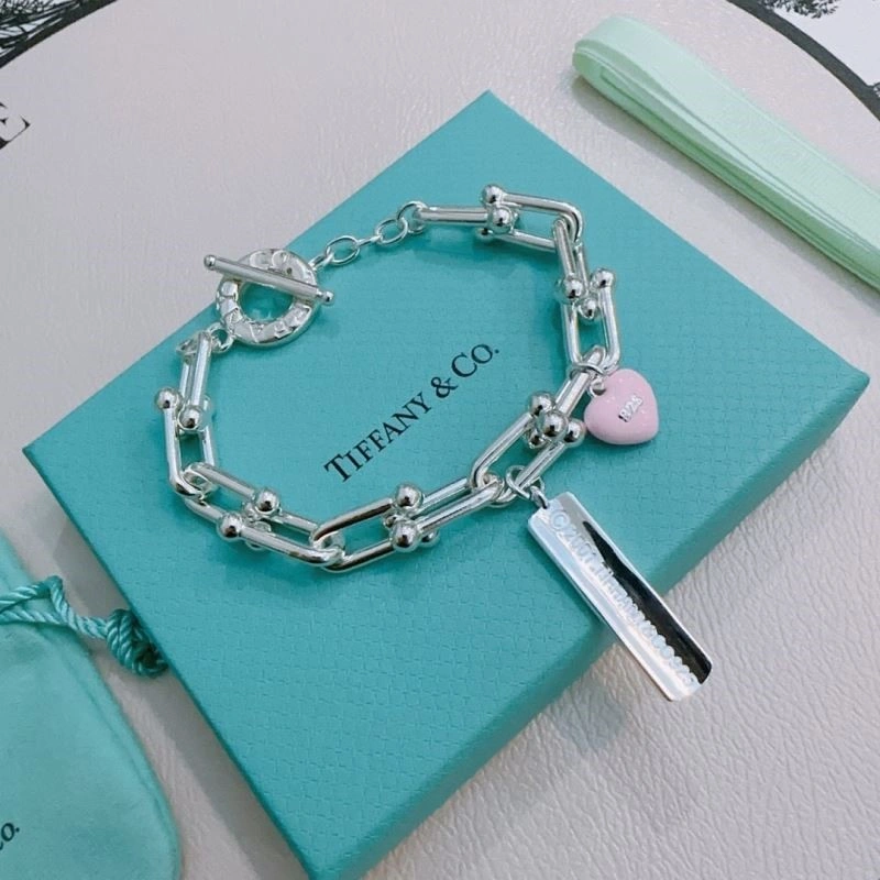 Accurate model Tiffany Bracelets