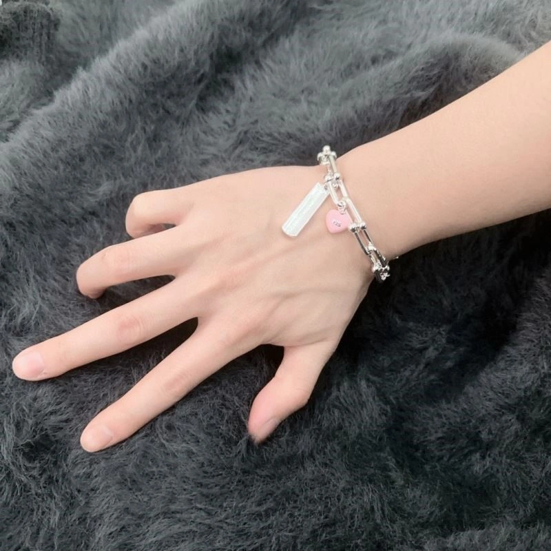Accurate model Tiffany Bracelets