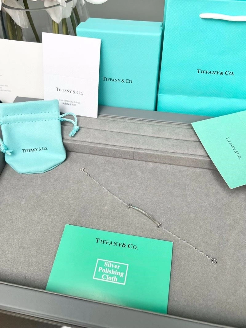 Accurate model Tiffany Bracelets