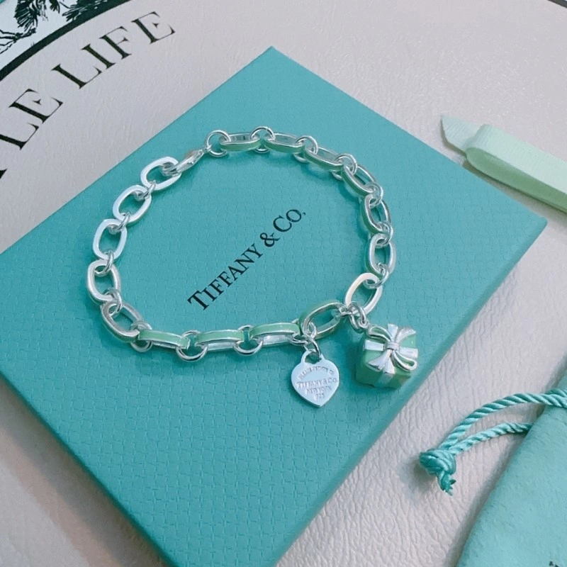 Low-cost Tiffany Bracelets