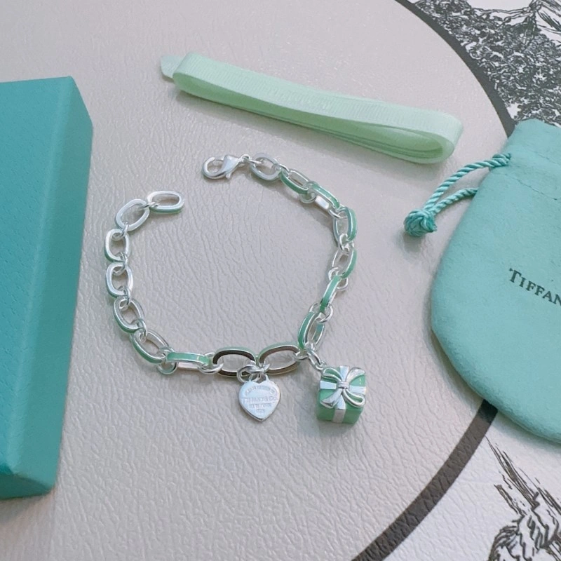 Low-cost Tiffany Bracelets