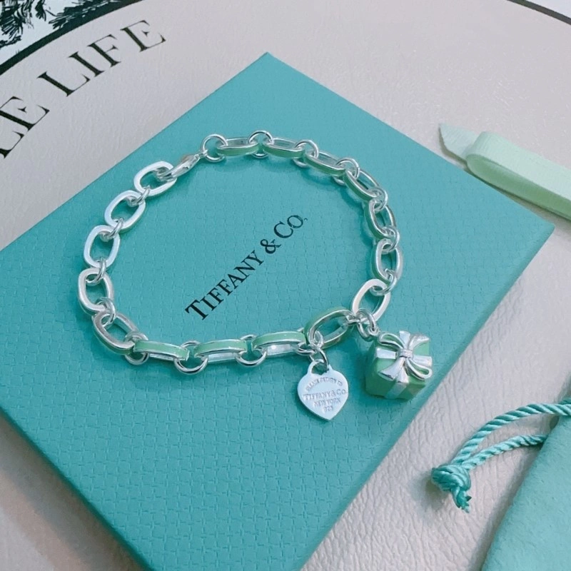 Low-cost Tiffany Bracelets