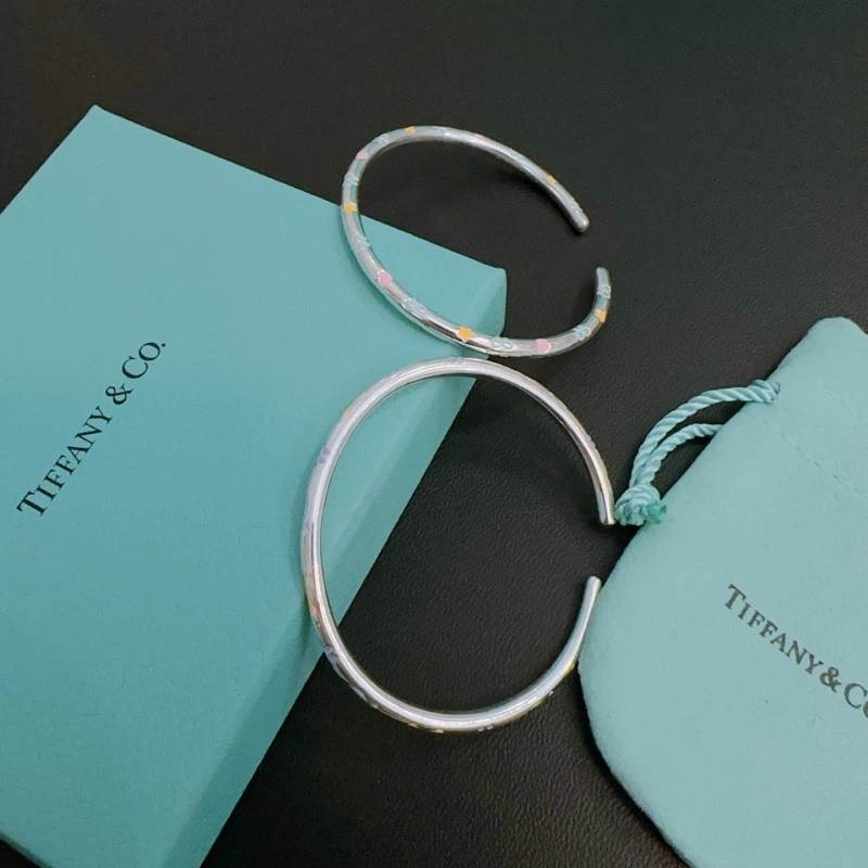 Brand-authenticated Tiffany Bracelets
