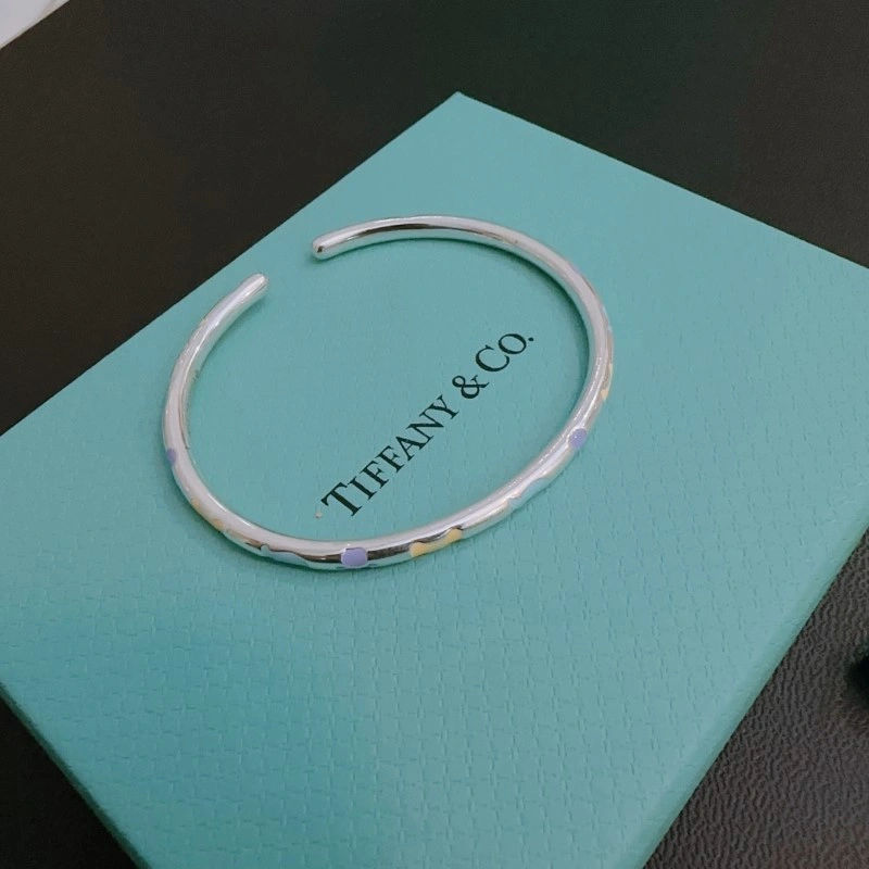 Brand-authenticated Tiffany Bracelets