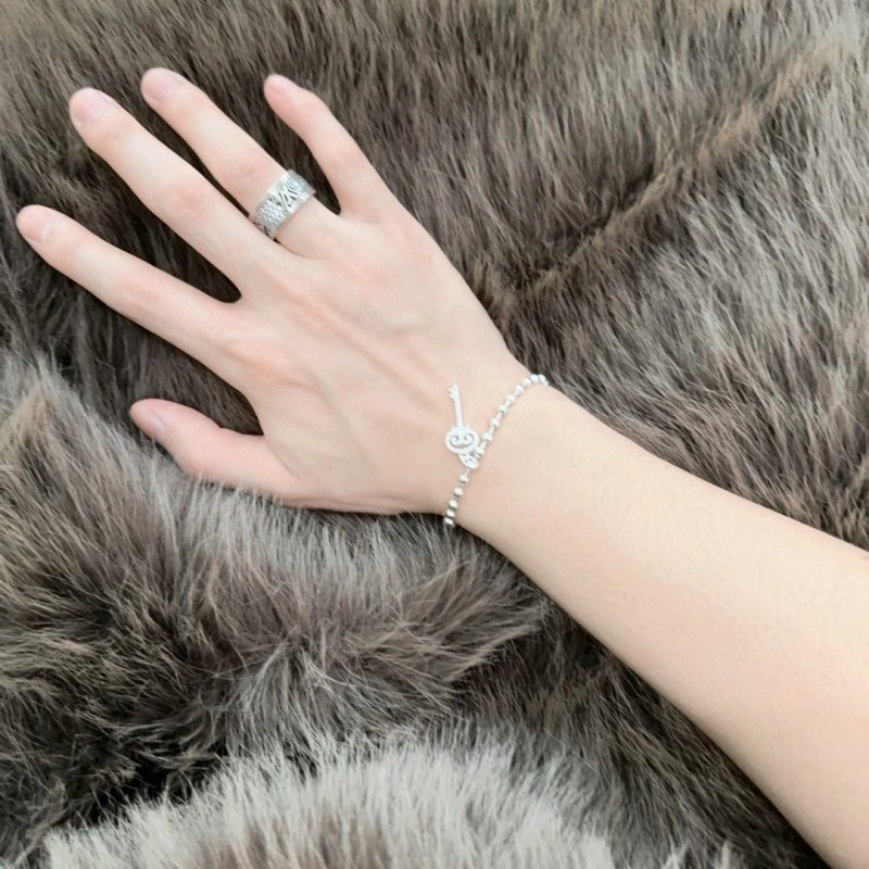 Indistinguishable Tiffany Bracelets
