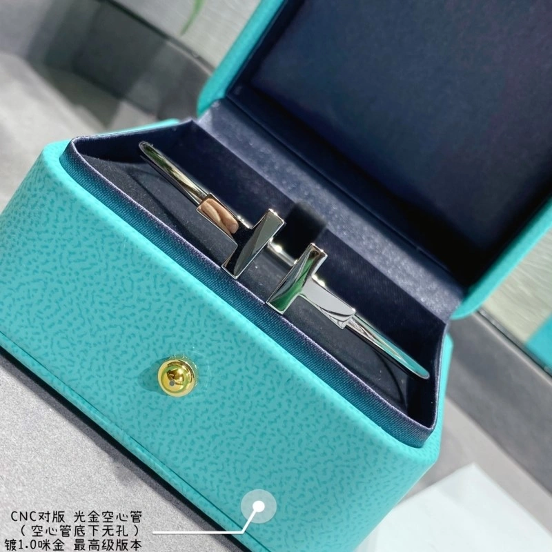 Brand-authenticated Tiffany Bracelets