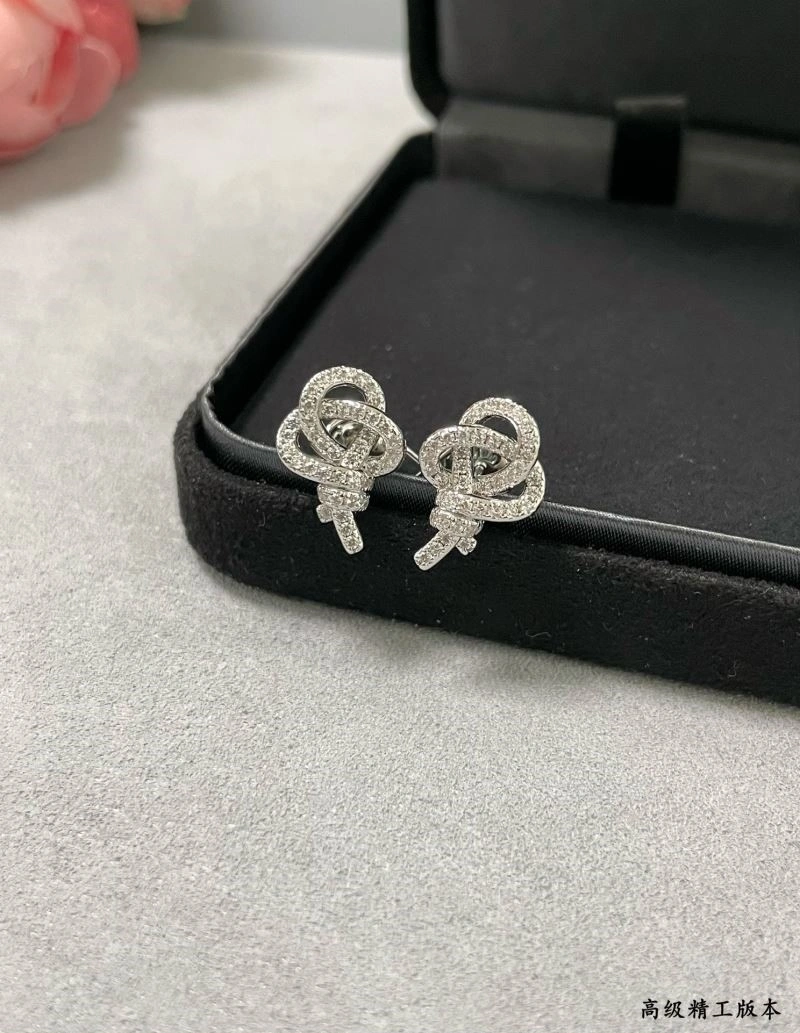 Low-cost Tiffany Earrings