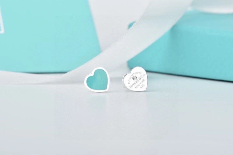 Indistinguishable Tiffany Earrings