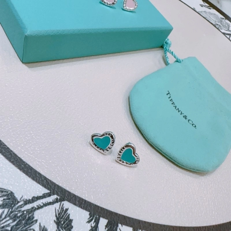 Indistinguishable Tiffany Earrings