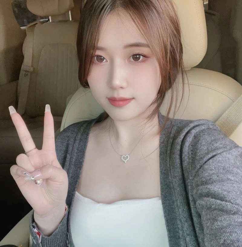 Accurate model Tiffany Necklaces