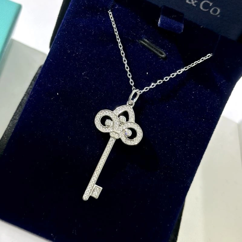 Accurate model Tiffany Necklaces