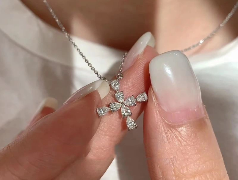 Value-priced Tiffany Necklaces