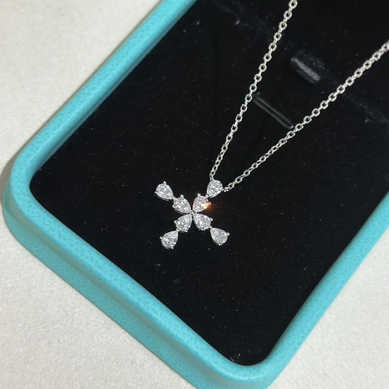 Value-priced Tiffany Necklaces