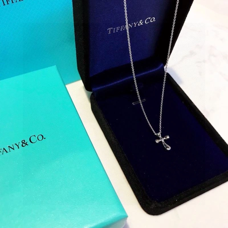 Value-priced Tiffany Necklaces