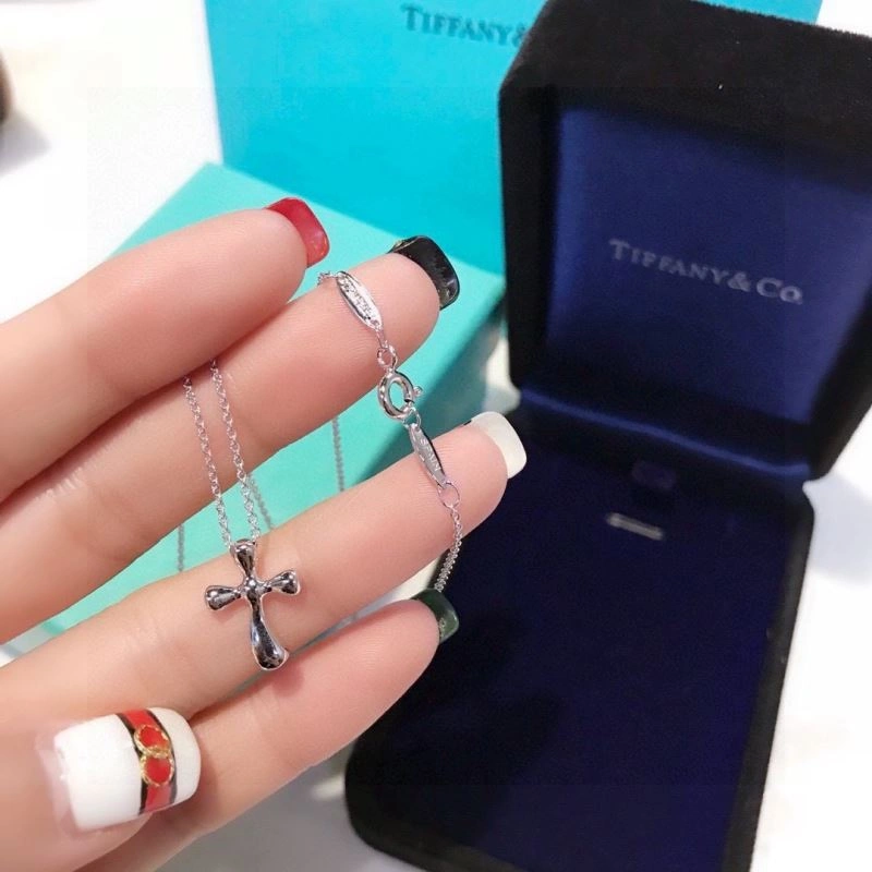 Value-priced Tiffany Necklaces