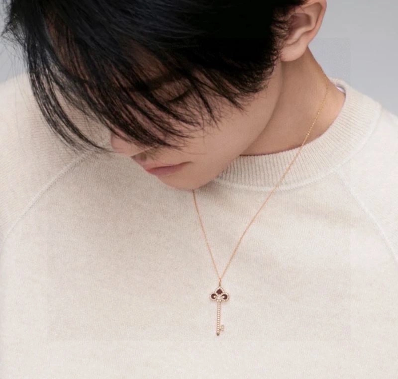 Top mirror Tiffany Necklaces