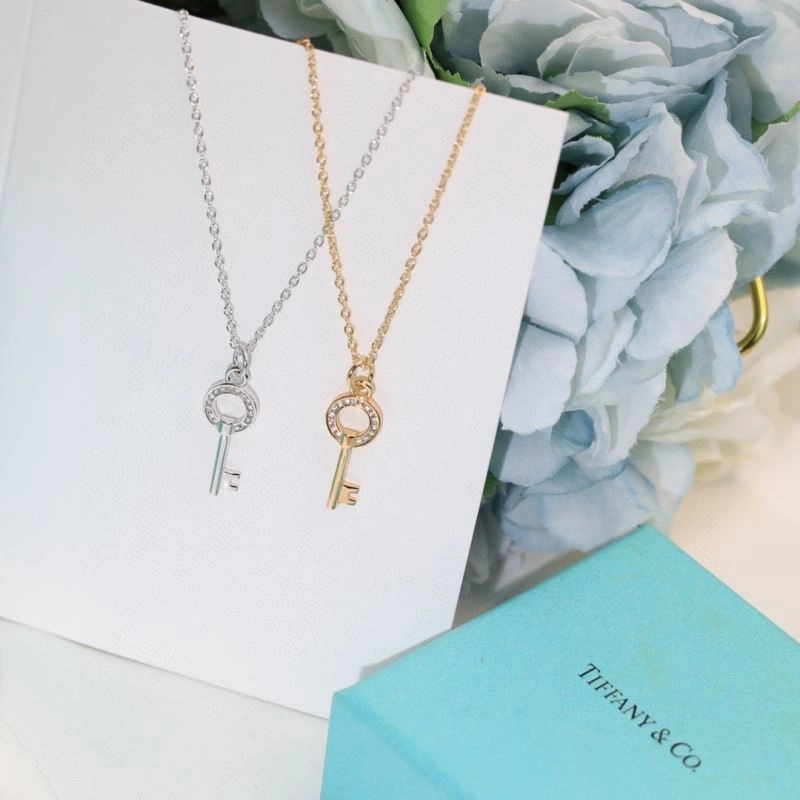 Low-cost Tiffany Necklaces