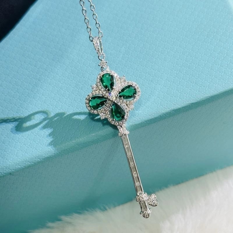 Brand-authenticated Tiffany Necklaces