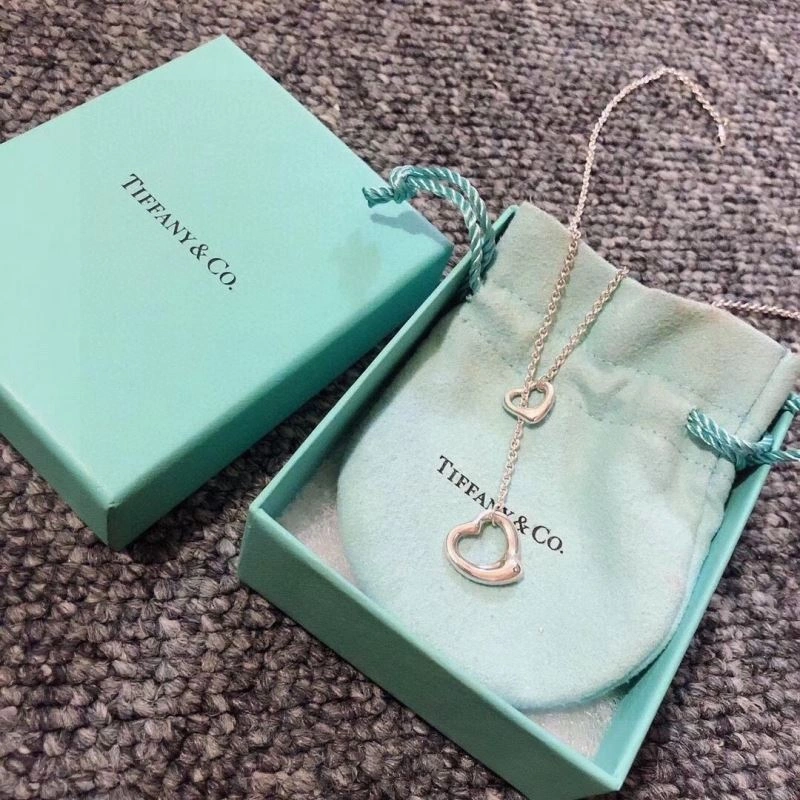 Brand-authenticated Tiffany Necklaces