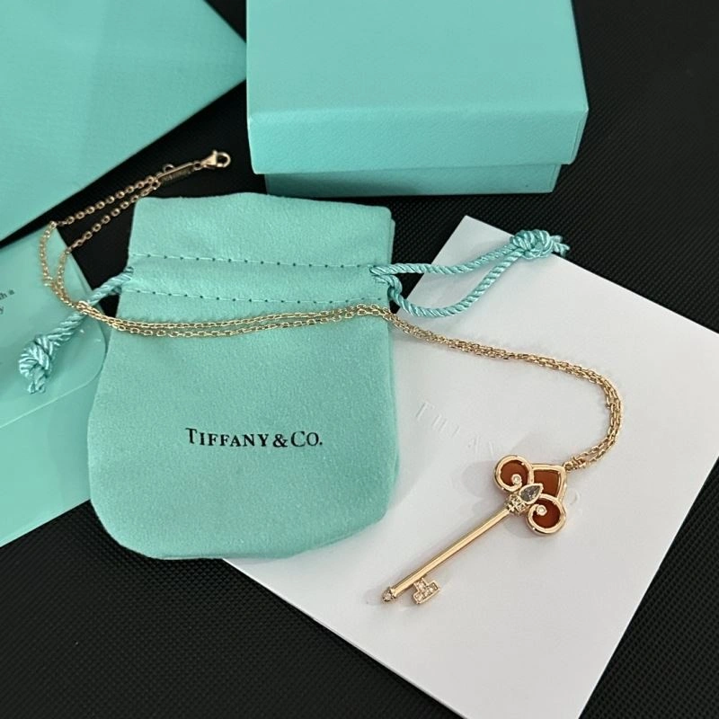 Cut-rate Tiffany Necklaces