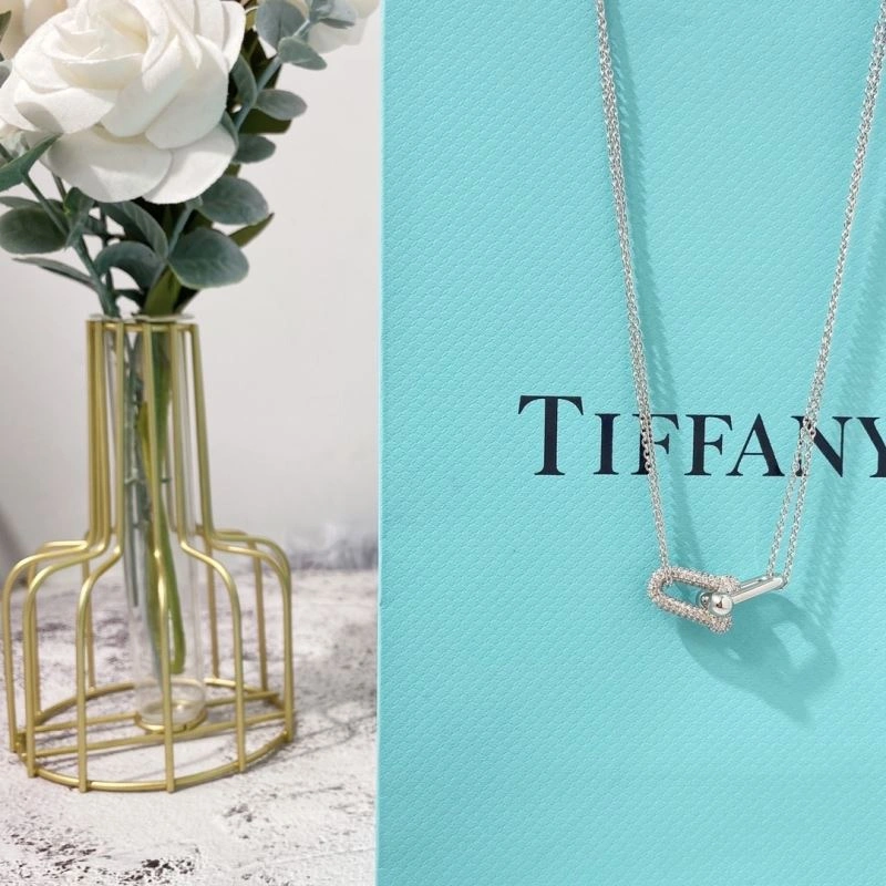 Brand-authenticated Tiffany Necklaces