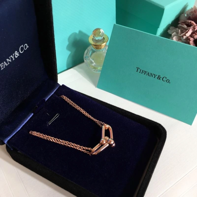 Cut-rate Tiffany Necklaces