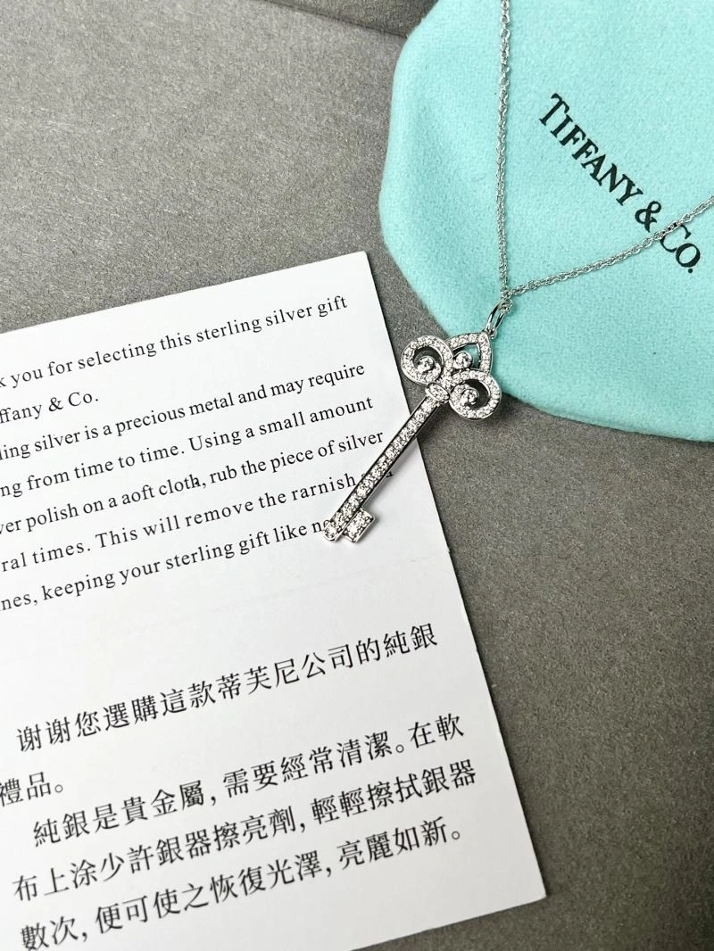 Low-cost Tiffany Necklaces