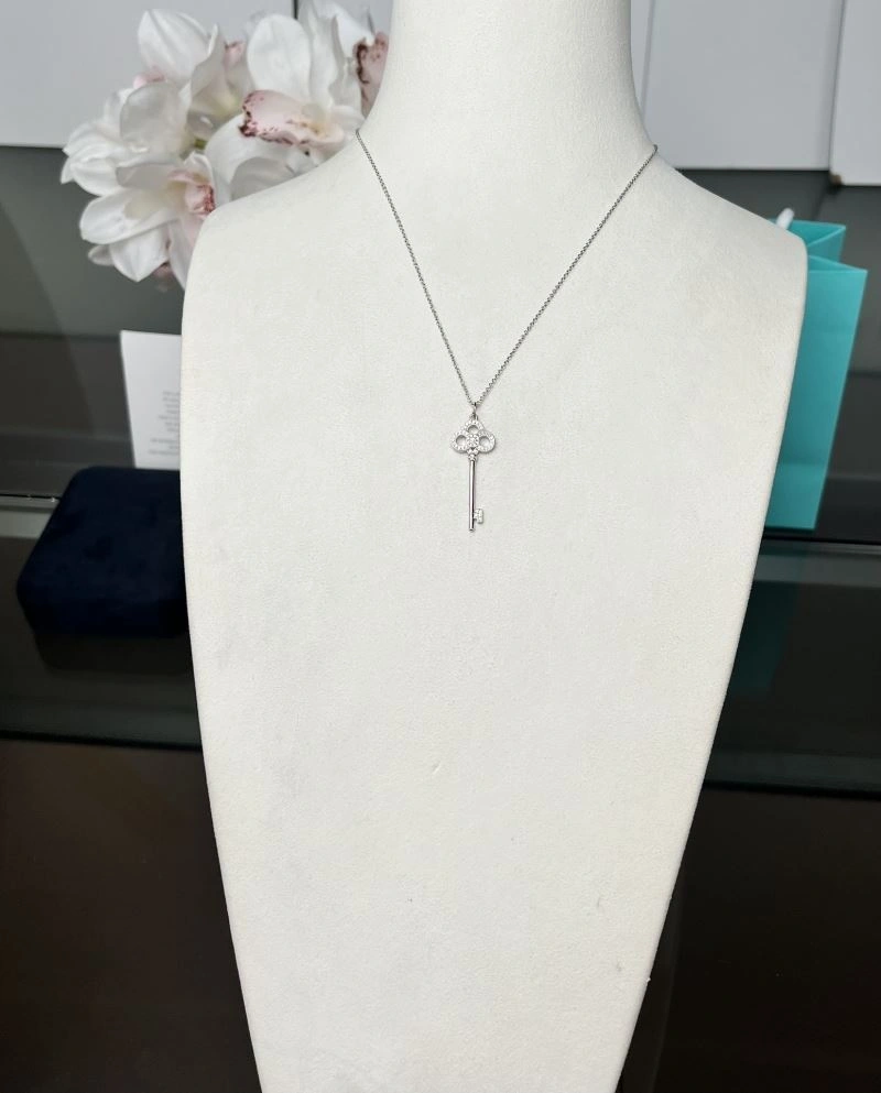 Low-cost Tiffany Necklaces