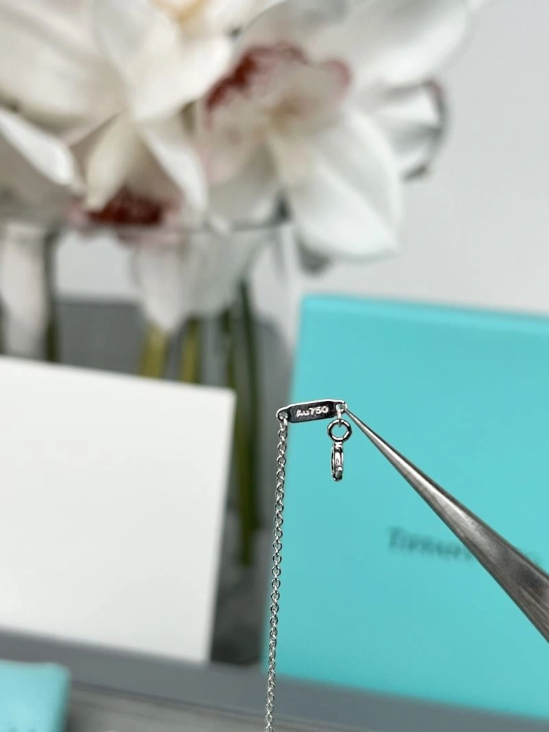 Cut-rate Tiffany Necklaces