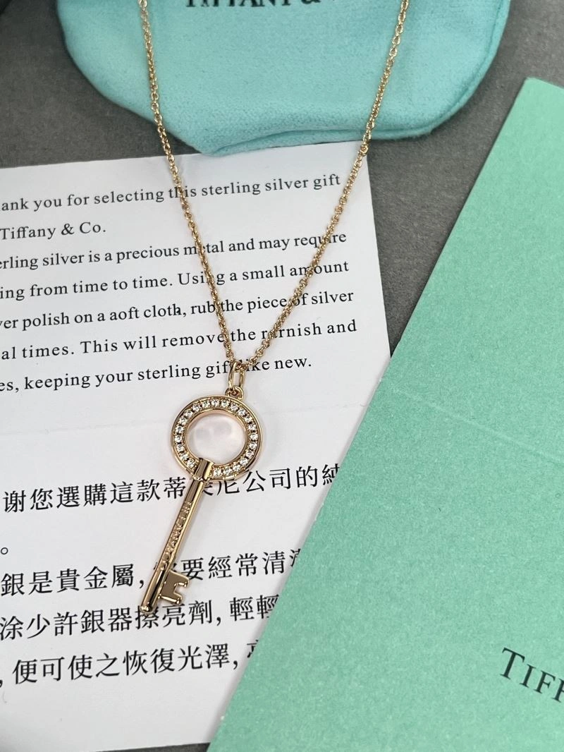 Brand-authenticated Tiffany Necklaces