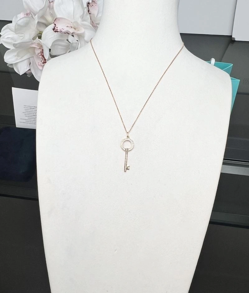 Brand-authenticated Tiffany Necklaces