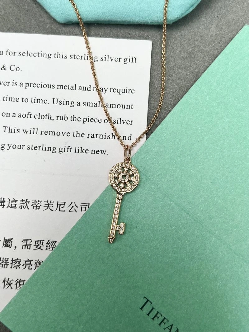 Brand-authenticated Tiffany Necklaces