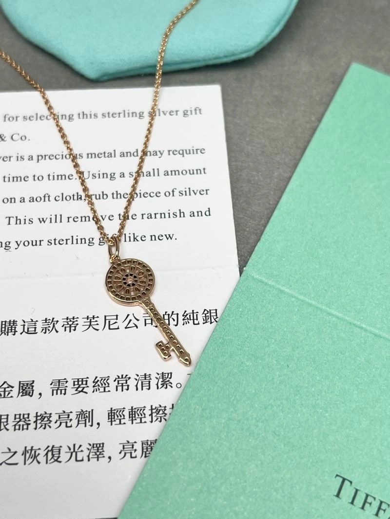 Brand-authenticated Tiffany Necklaces