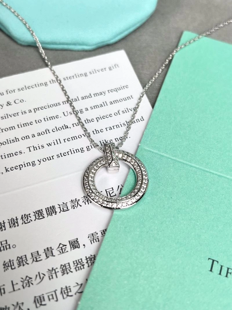 Cut-rate Tiffany Necklaces