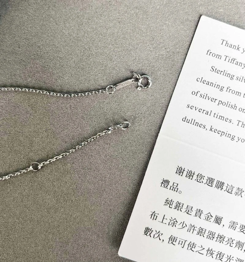 Cut-rate Tiffany Necklaces