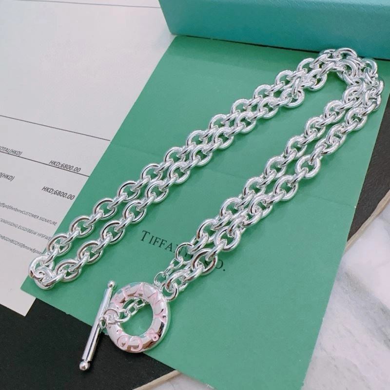 Indistinguishable Tiffany Necklaces