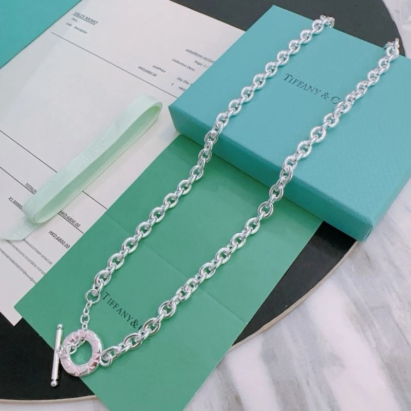 Indistinguishable Tiffany Necklaces