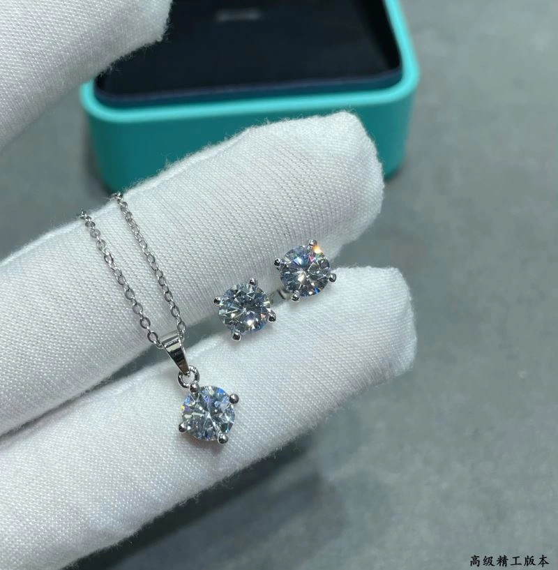 Accurate model Tiffany Necklaces