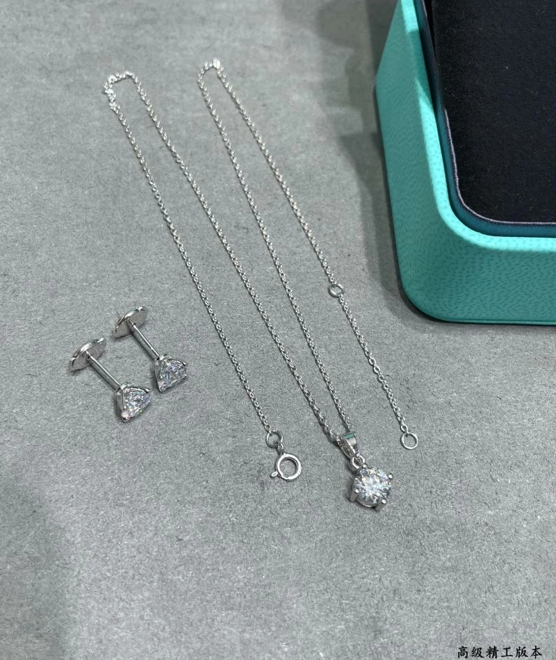 Accurate model Tiffany Necklaces