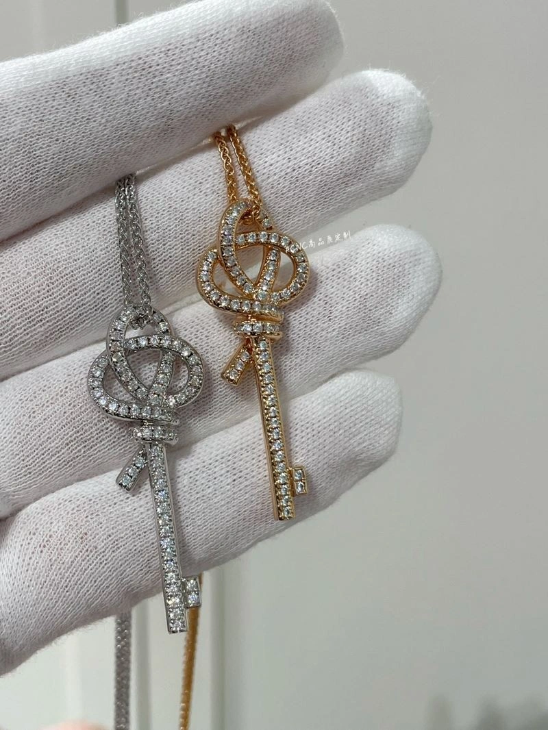Original Tiffany Necklaces