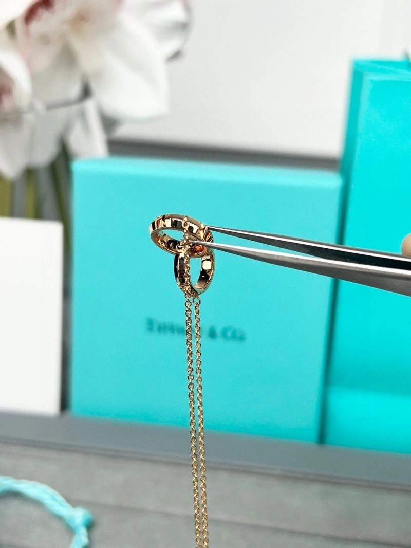 Reasonably priced Tiffany Necklaces