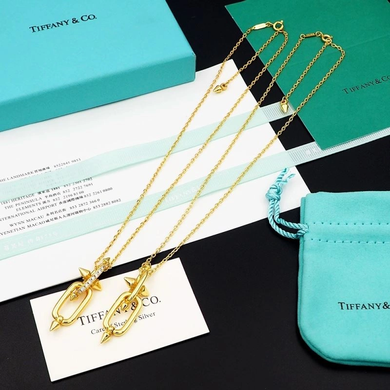 Top match Tiffany Necklaces