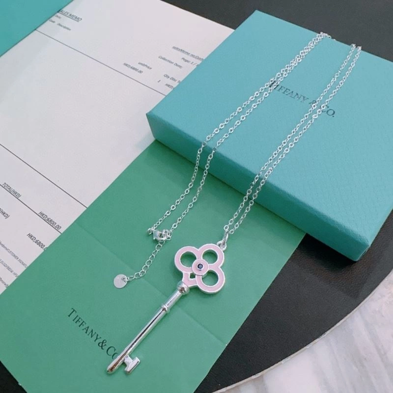 Brand-authenticated Tiffany Necklaces