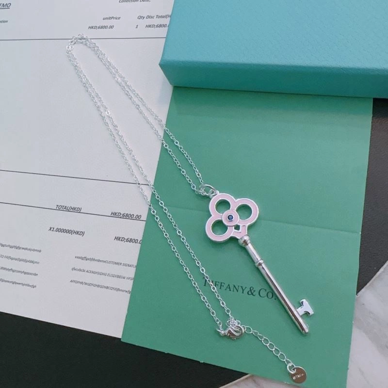 Brand-authenticated Tiffany Necklaces